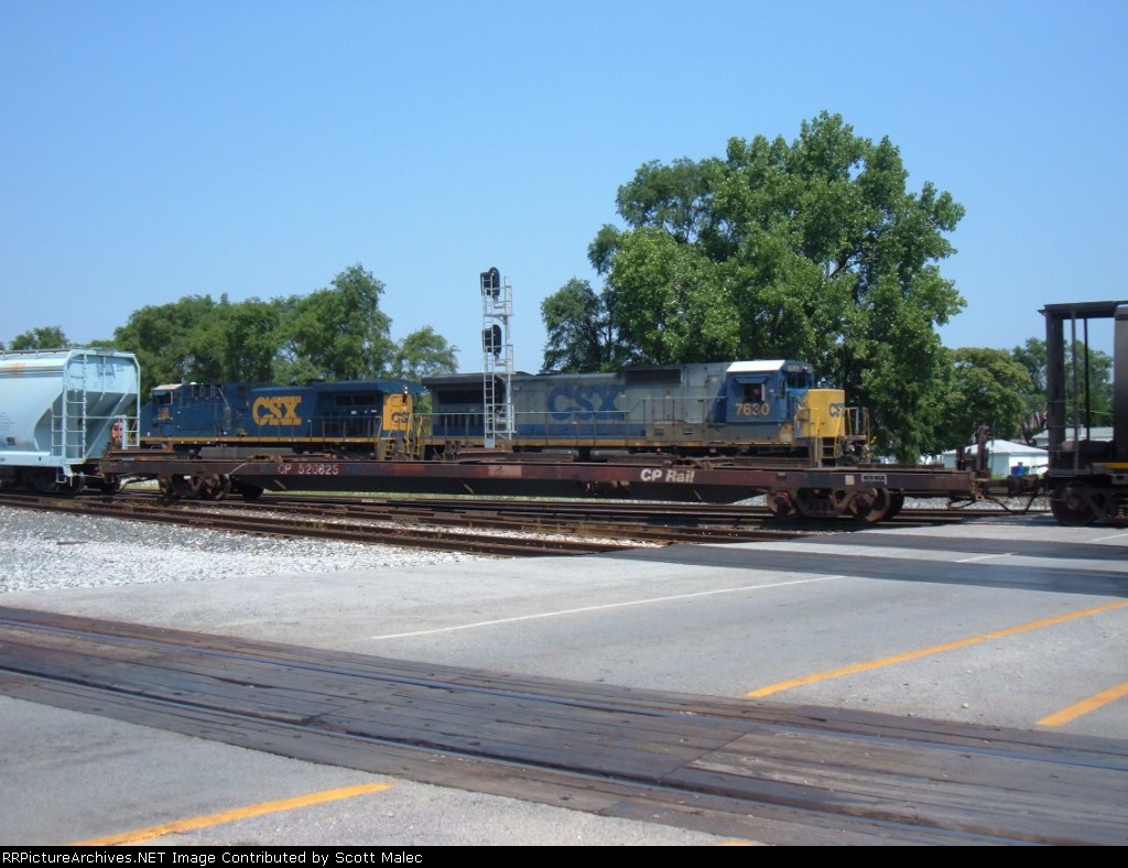 CSX 7630 & 558